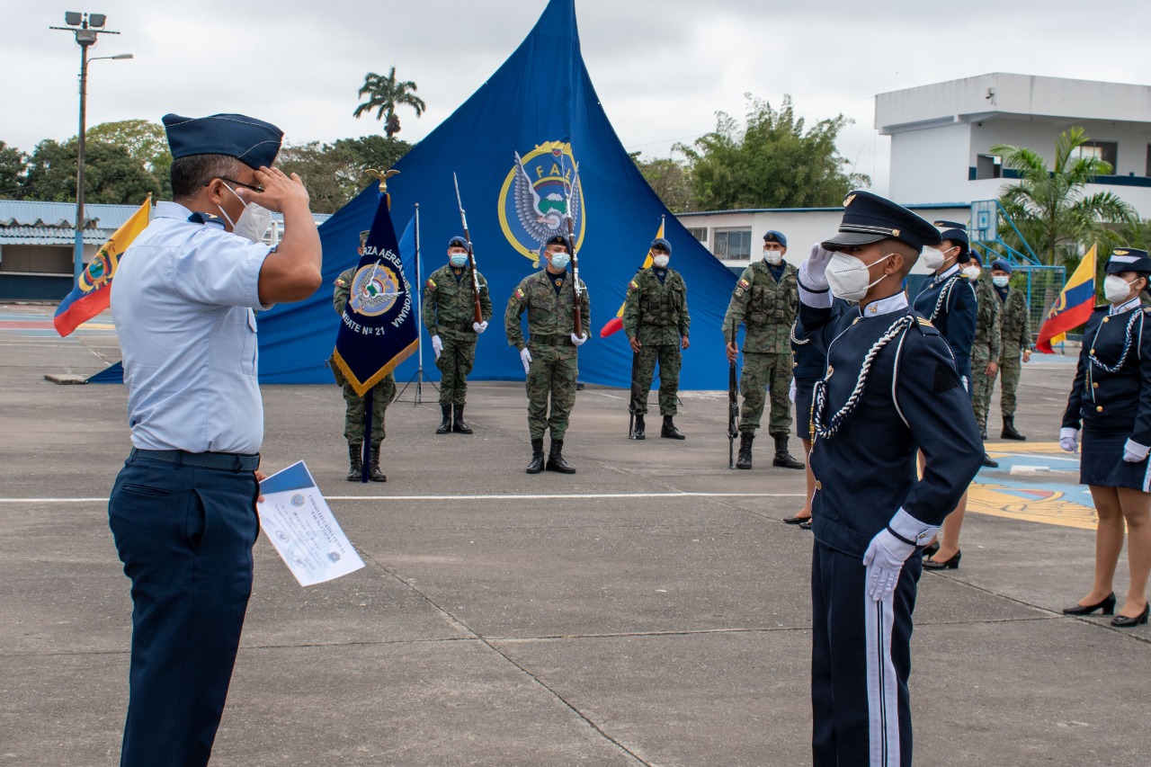 Unidad Educativa de Fuerzas Armadas FAE Nro. 3 Taura realizó imposición ...