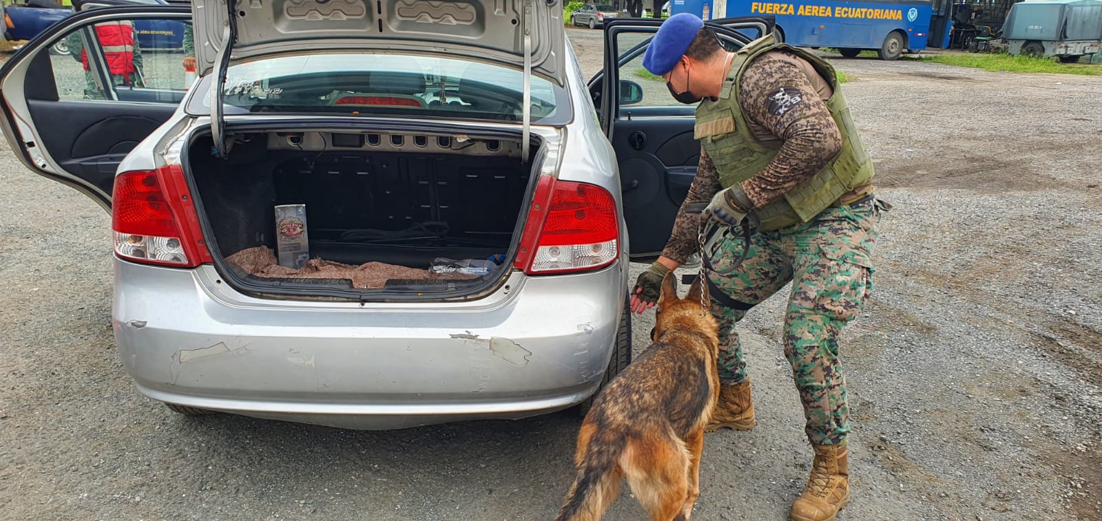Capacitación de Retenes Militares en la Escuela de Infantería Aérea ...