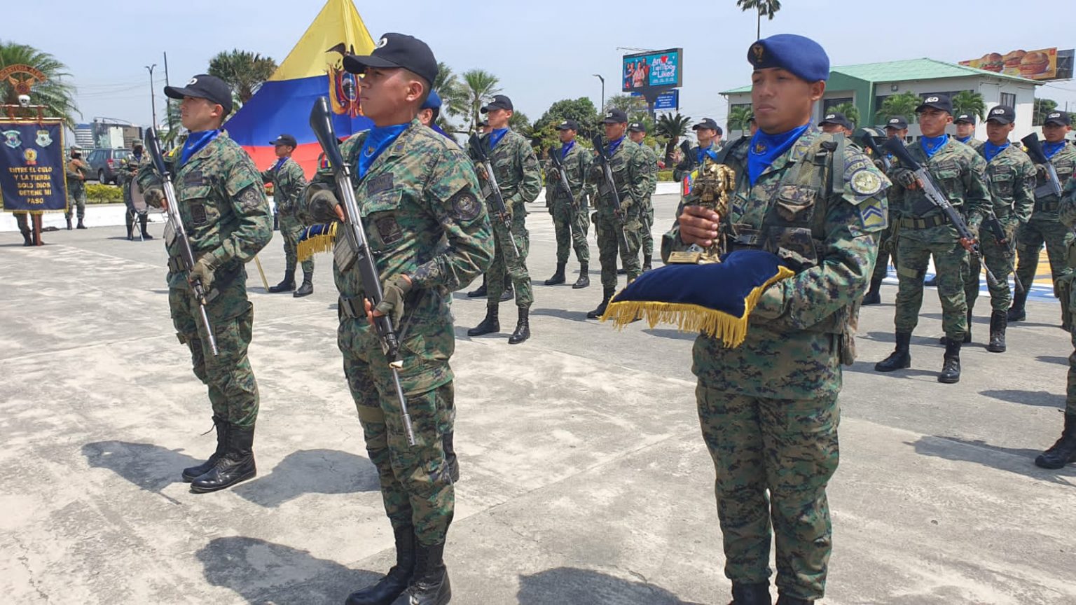 Clausura de las fases de entrenamiento militar de cadetes ESMA – Fuerza ...