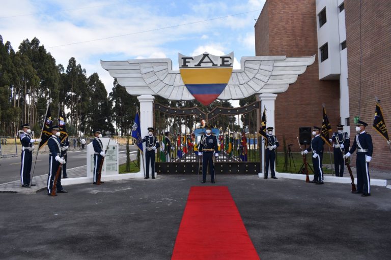 Alumnos ingresan a la Escuela Técnica de la Fuerza Aérea – Fuerza Aérea ... Alumnos ingresan a la Escuela Técnica de la Fuerza Aérea – Fuerza Aérea ...