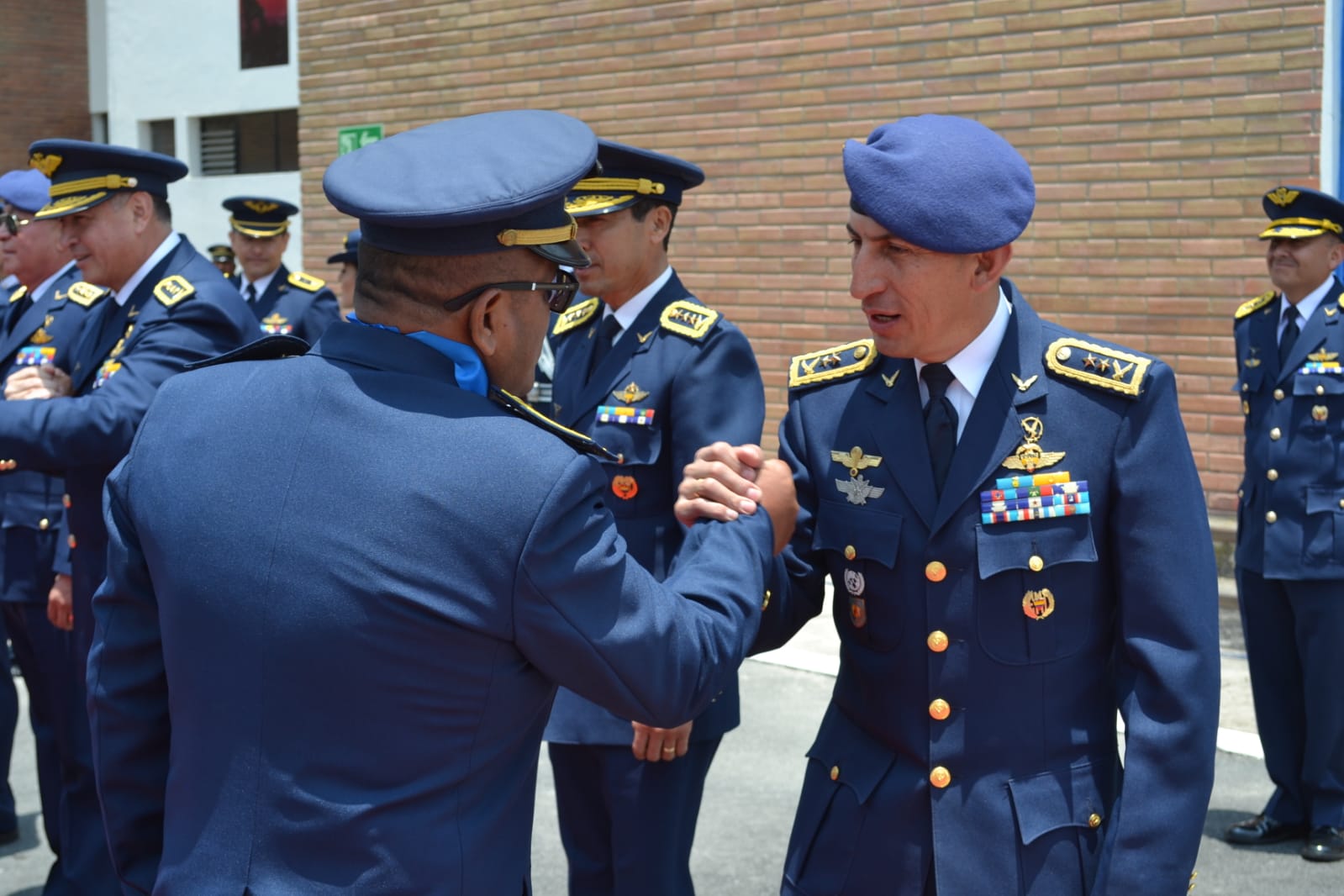 Ceremonia de finalización de tiempo de servicio en la ETFA – Fuerza ...