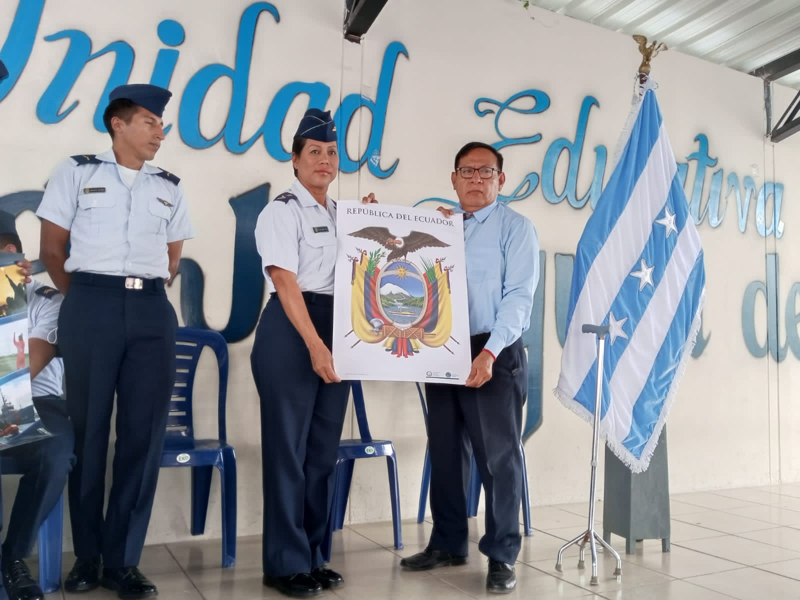 Fuerza Aérea Ecuatoriana conmemora el Día del Escudo Nacional a través ...