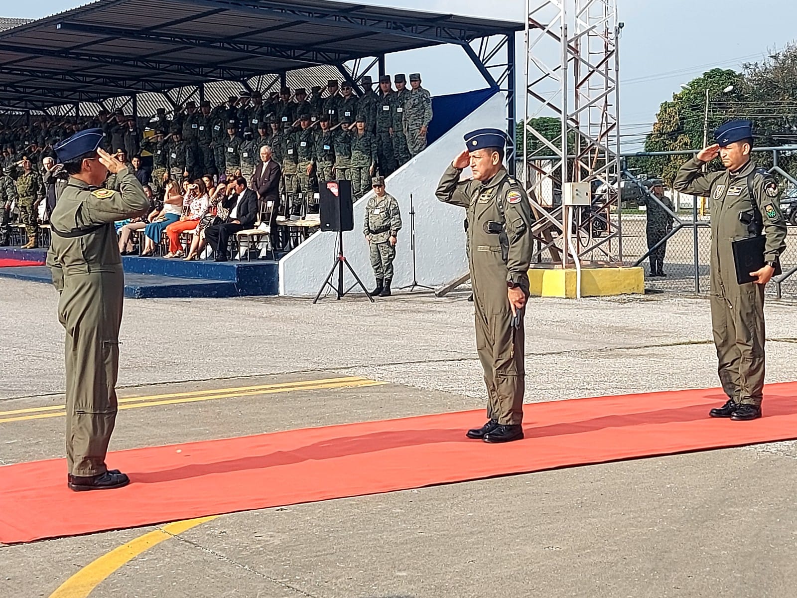 FAE realiza ceremonia de ascensos en Guayaquil – Fuerza Aérea Ecuatoriana